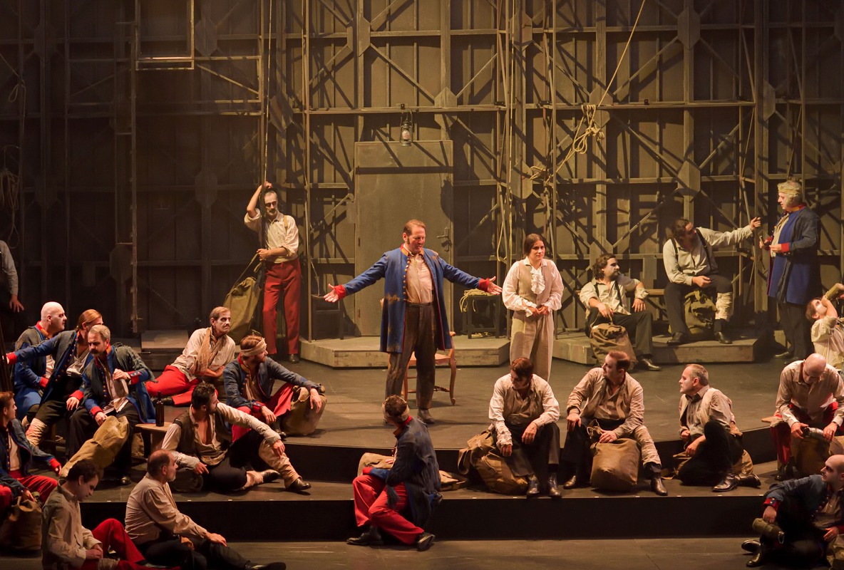 Faust en images | Opéra-Comique